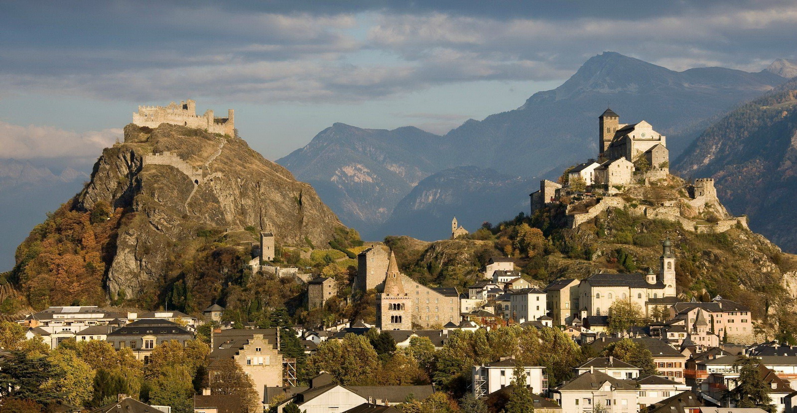 Sitten französisch Sion, Walliser Patois Chyoun, walliserdeutsch Sittu ...